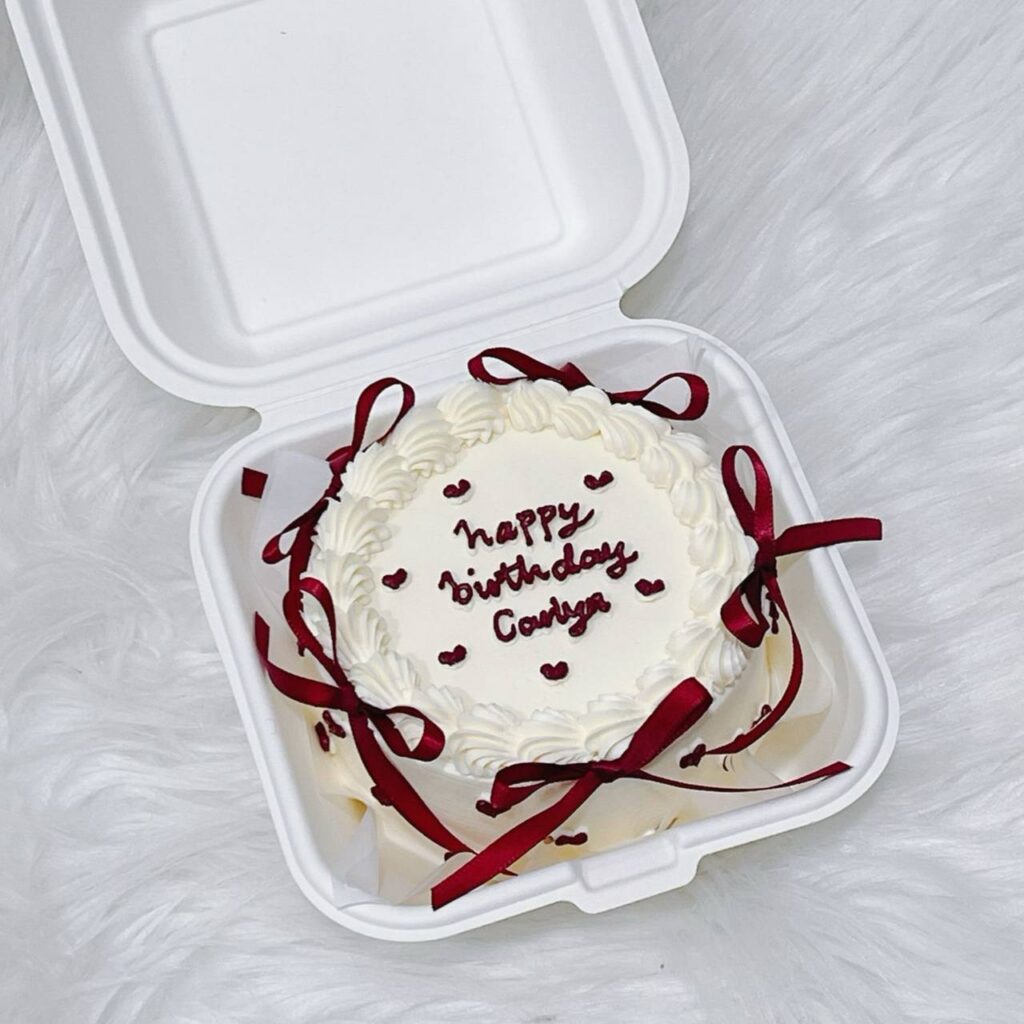Mini Cakes in Singapore | Small Cake Delivery